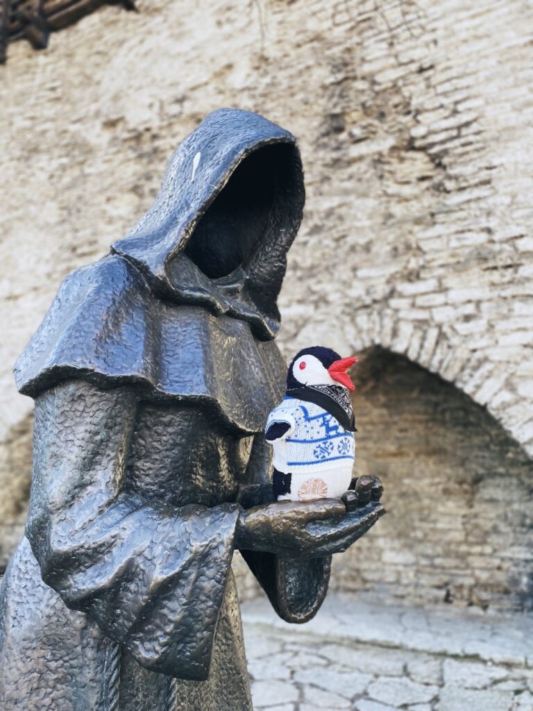Unusual Statues in Tallinn ⋆ Lifeguin