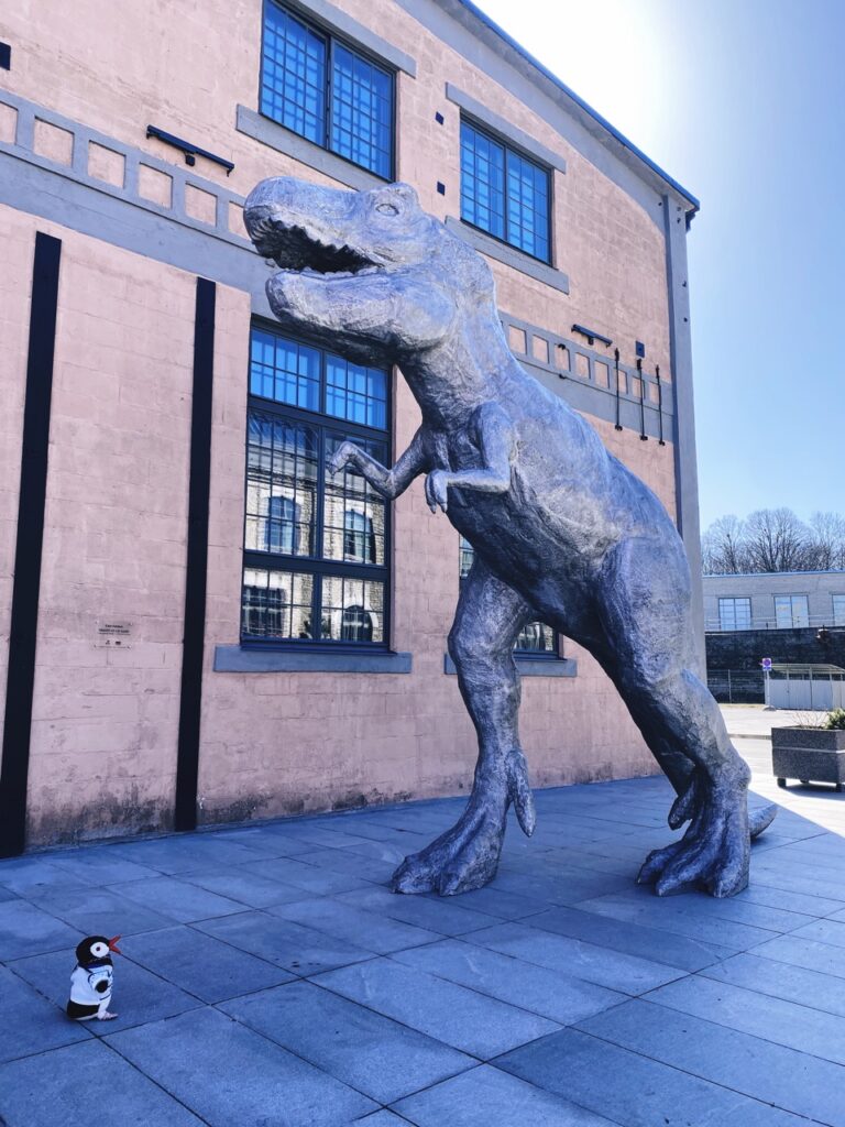 Unusual Statues in Tallinn ⋆ Lifeguin