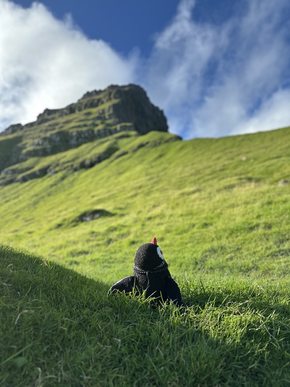 Hiking to Kallur Lighthouse on Kalsoy Island ⋆ Lifeguin