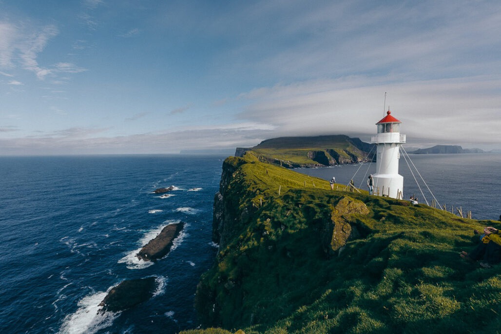 Waddling Towards Mykineshólmur Lighthouse ⋆ Lifeguin