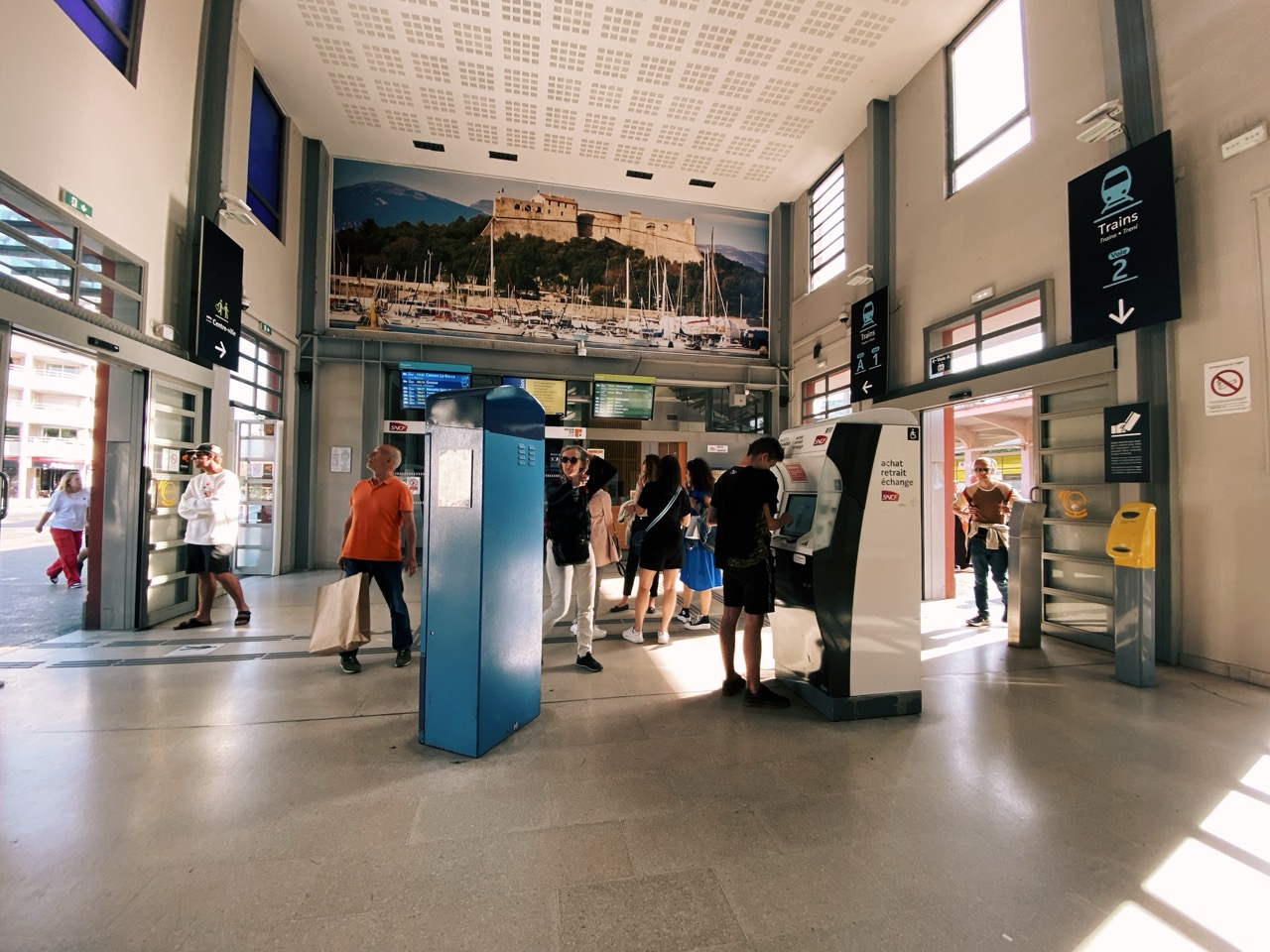 How to Travel the French Riviera by Train ⋆ Lifeguin